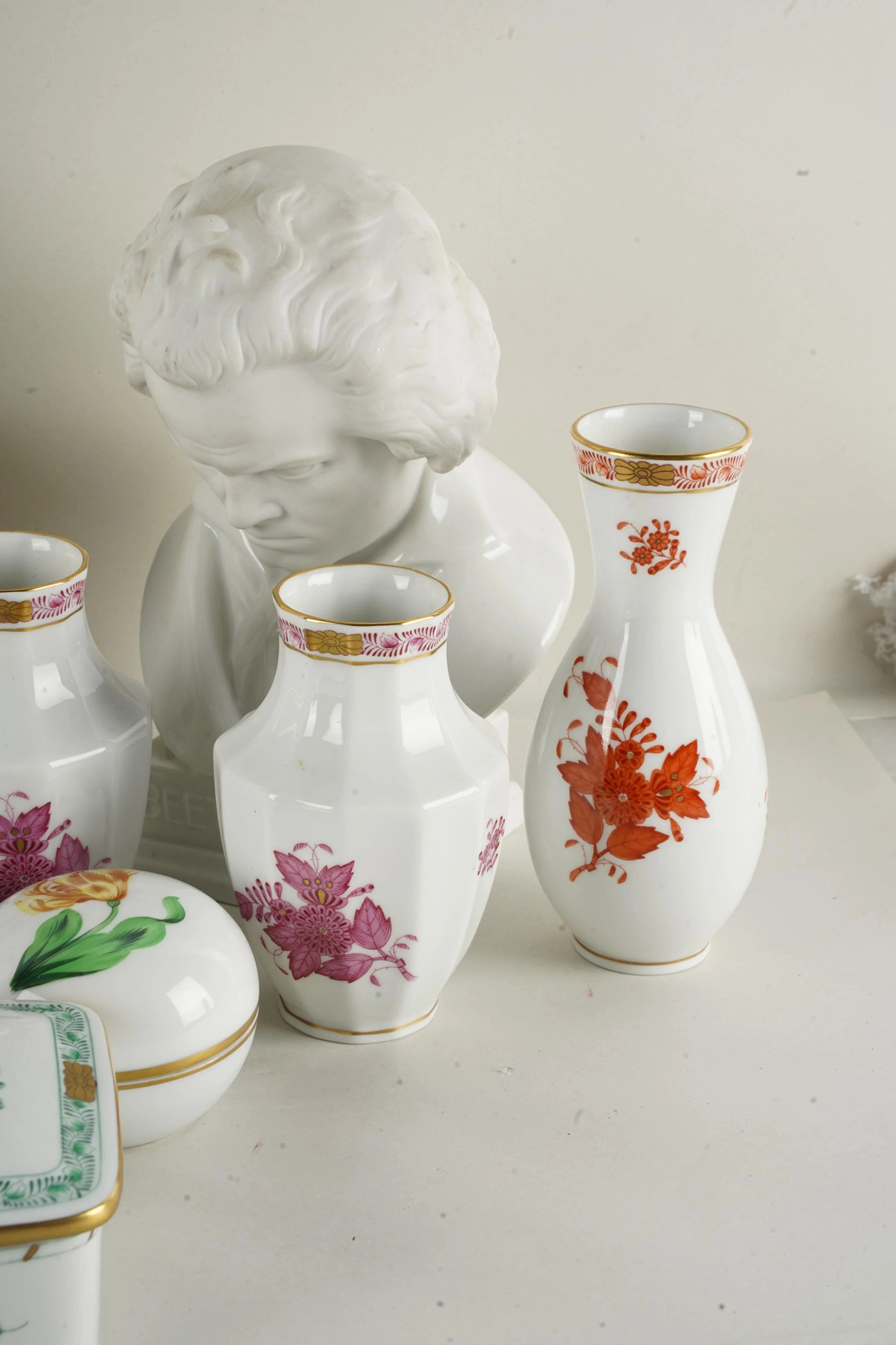 Vases & Cachepots – Hampton House